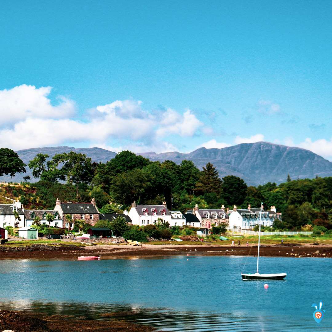 10 BEST Scottish Highland Towns To Visit In Summer